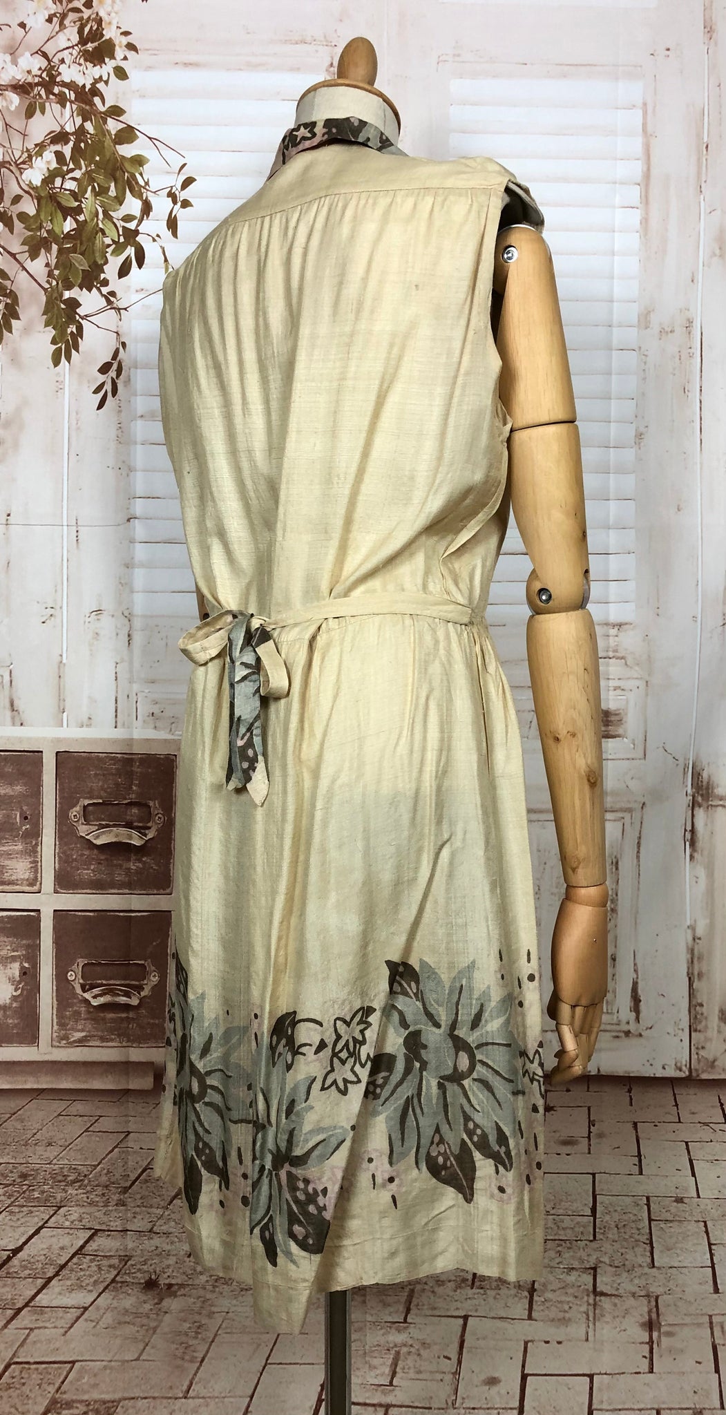 Exceptional Original 1920s Art Deco Pongee Silk Dress With Hand Painte ...